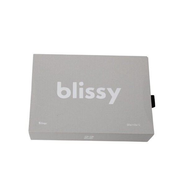 Blissy | Bedding | Blissy Mulberry Silk Silver Standard Pillowcase 22 ...